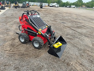 2026 SDLOOL SL-323TZ Mini Skid Loader